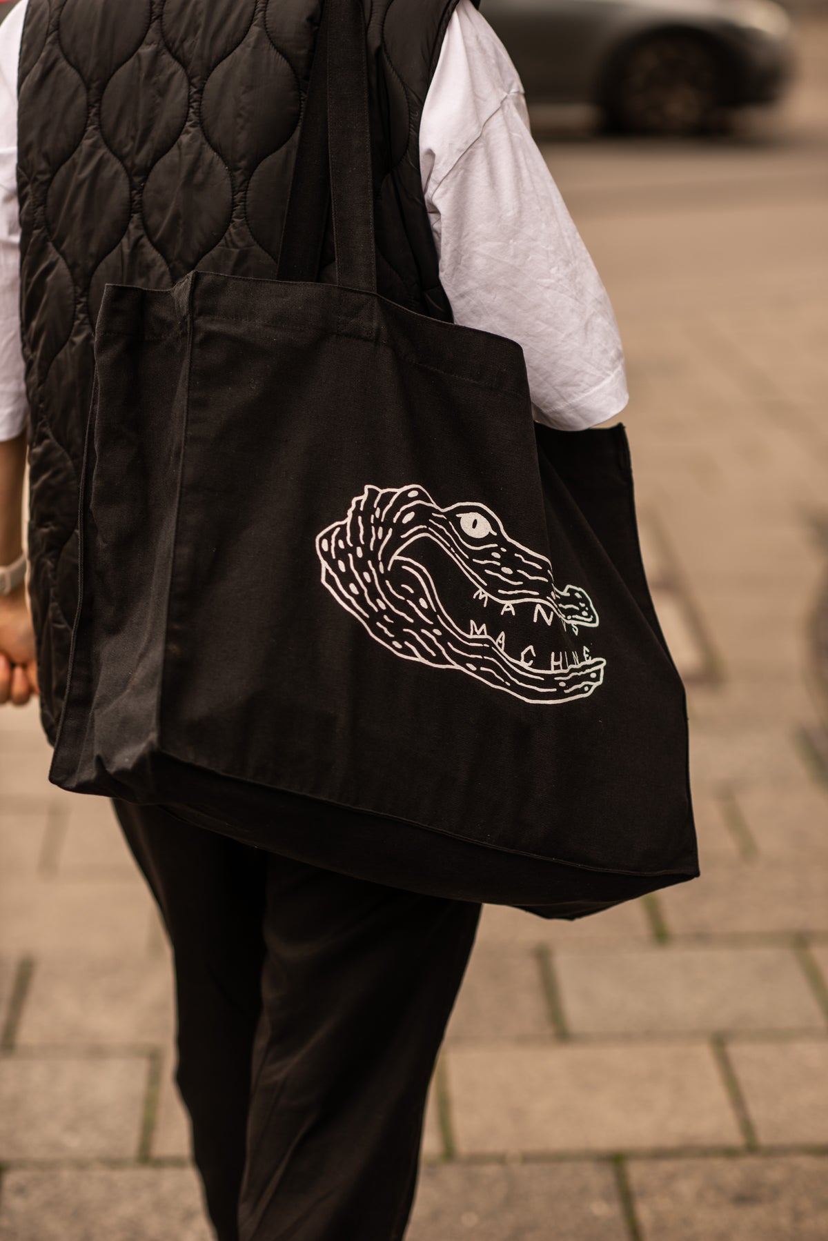 MAN VS MACHINE X STANLEY STELLA SHOPPER "CROCODILE PRINT" — MAN VERSUS ...